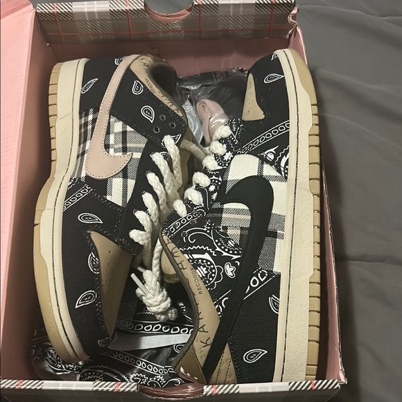 Nike | Shoes | Mens Travis Scott Dunks Brand New Size 9 | Poshmark